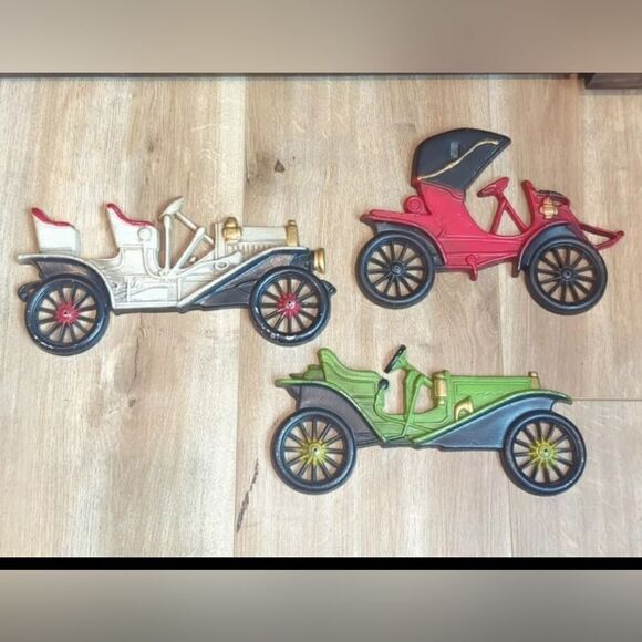Midwest Products | Accents | Vtg Midwest Brand Cast Aluminum Metal Wall ...